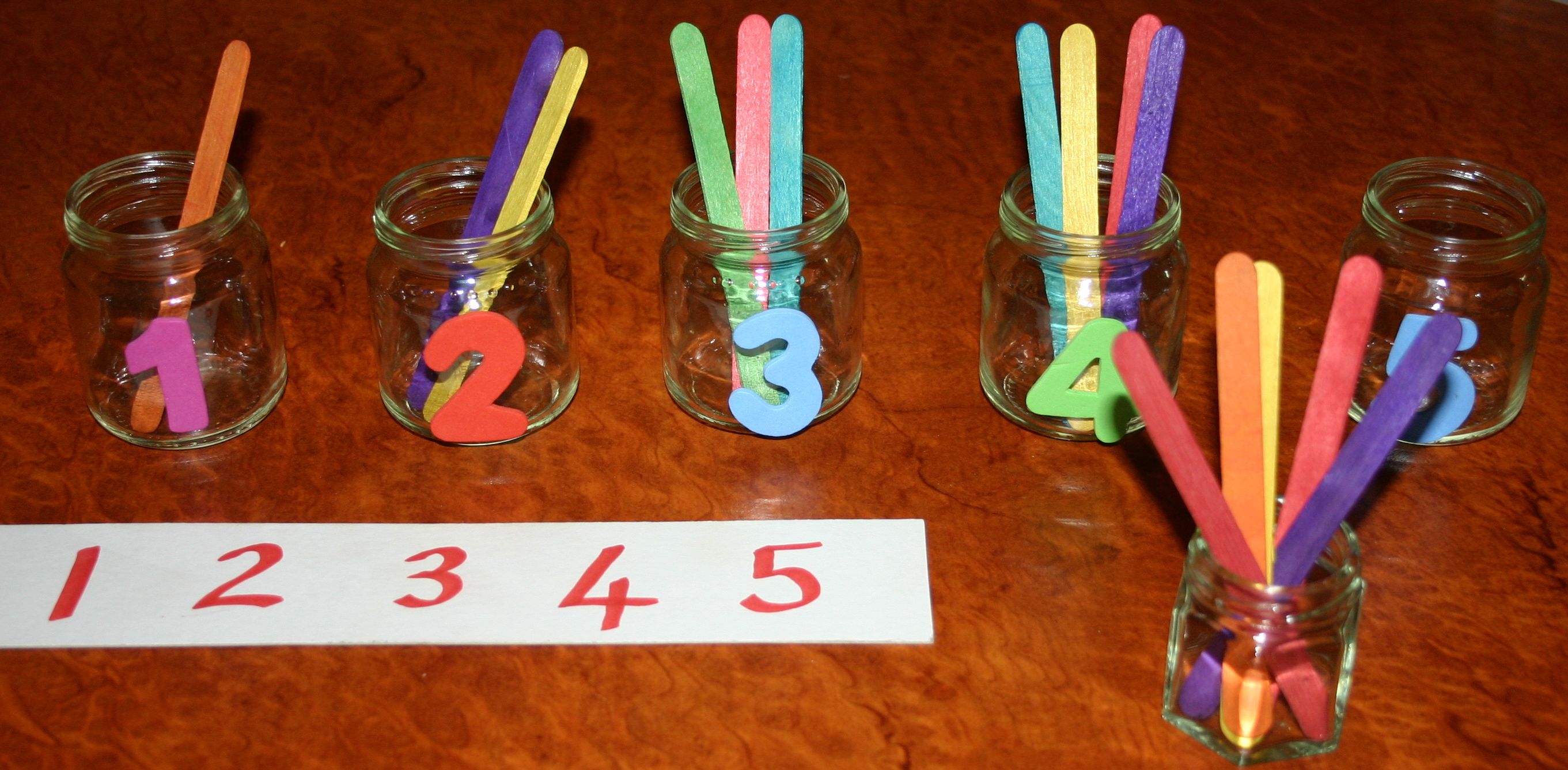 Montessori counting trays 1 to 5 | angathome